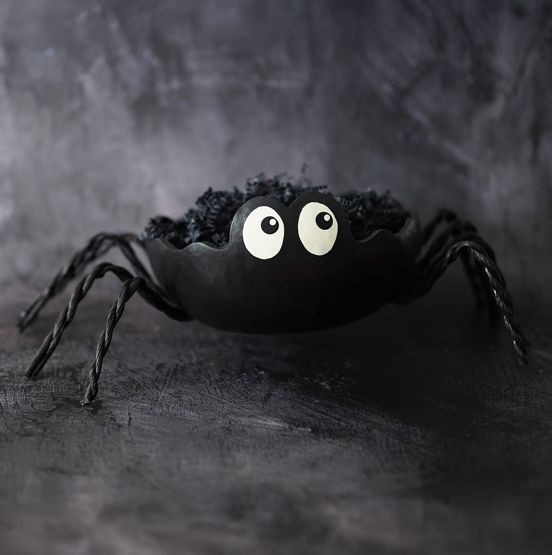 Spider Gourd Candy Dish by Meadowbrooke Gourds – Traditions