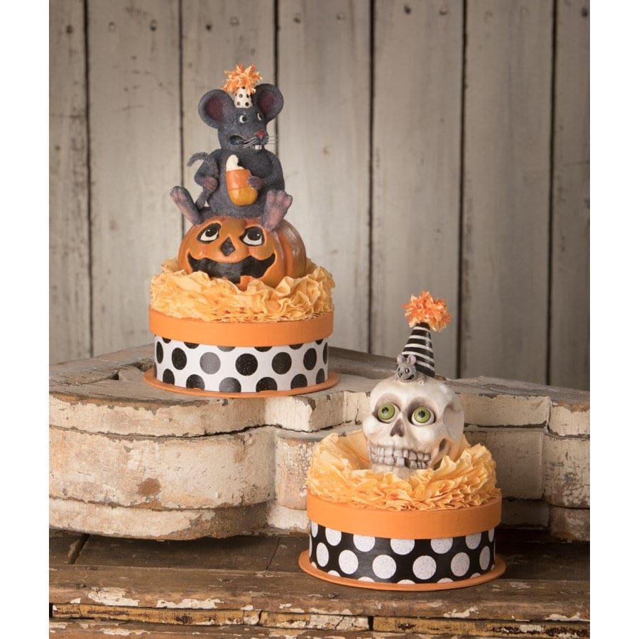 Scaredy Mouse on Box by Bethany Lowe Designs – Traditions