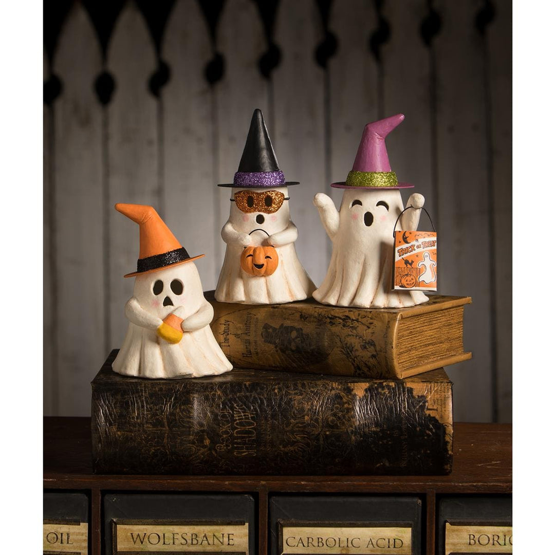 Witchy Ghost with Candy Corn by Bethany Lowe Designs – Traditions